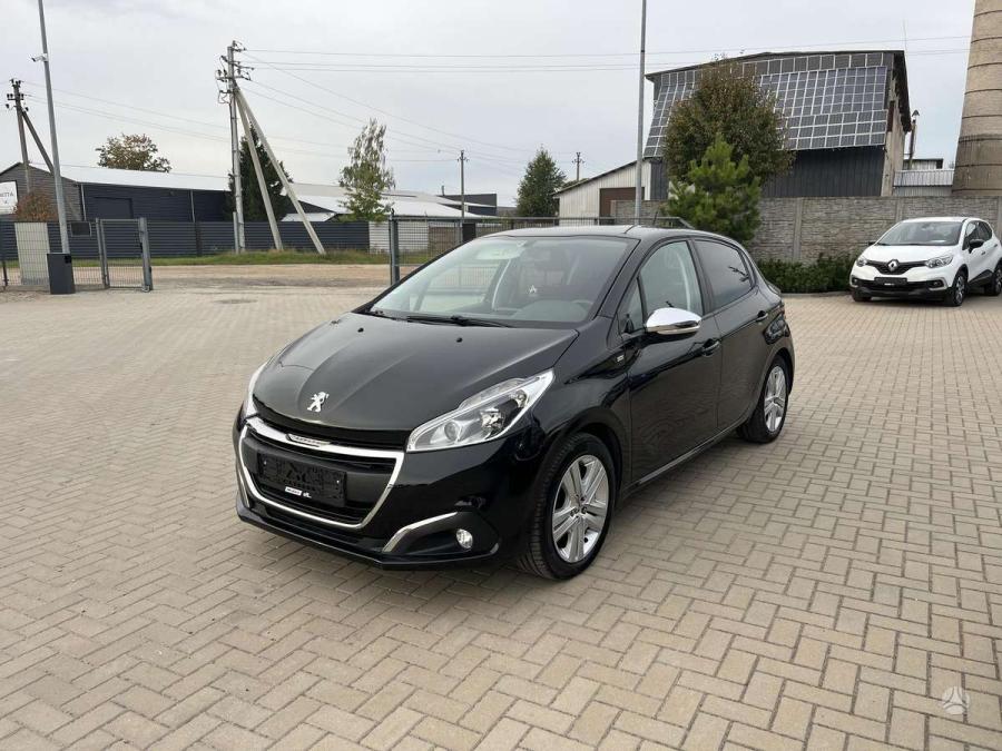 Black Peugeot 208 2017 in Taurage, with an engine capacity of 1.20 L and mileage of 91 thousand km for 3900 €, photo 4 on AUTOMOTO.COM.LV