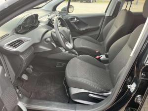 Black Peugeot 208 2017 in Taurage, with an engine capacity of 1.20 L and mileage of 91 thousand km for 3900 €, photo 14 on AUTOMOTO.COM.LV