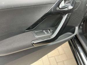 Black Peugeot 208 2017 in Taurage, with an engine capacity of 1.20 L and mileage of 91 thousand km for 3900 €, photo 15 on AUTOMOTO.COM.LV