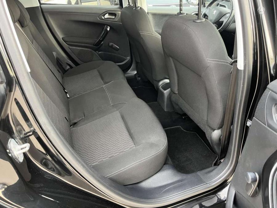 Black Peugeot 208 2017 in Taurage, with an engine capacity of 1.20 L and mileage of 91 thousand km for 3900 €, photo 22 on AUTOMOTO.COM.LV