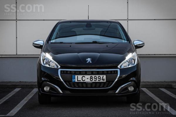 Black Peugeot 208 2018 in Riga, with an engine capacity of 1.60 L and mileage of 86 thousand km for 7500 €, photo 2 on AUTOMOTO.COM.LV