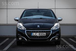 Melns Peugeot 208 2018 Rīga, ar dzinēja tilpumu 1.60 L un nobraukumu 86 tūkst. km par 7500 €, foto 3 vietnē AUTOMOTO.COM.LV