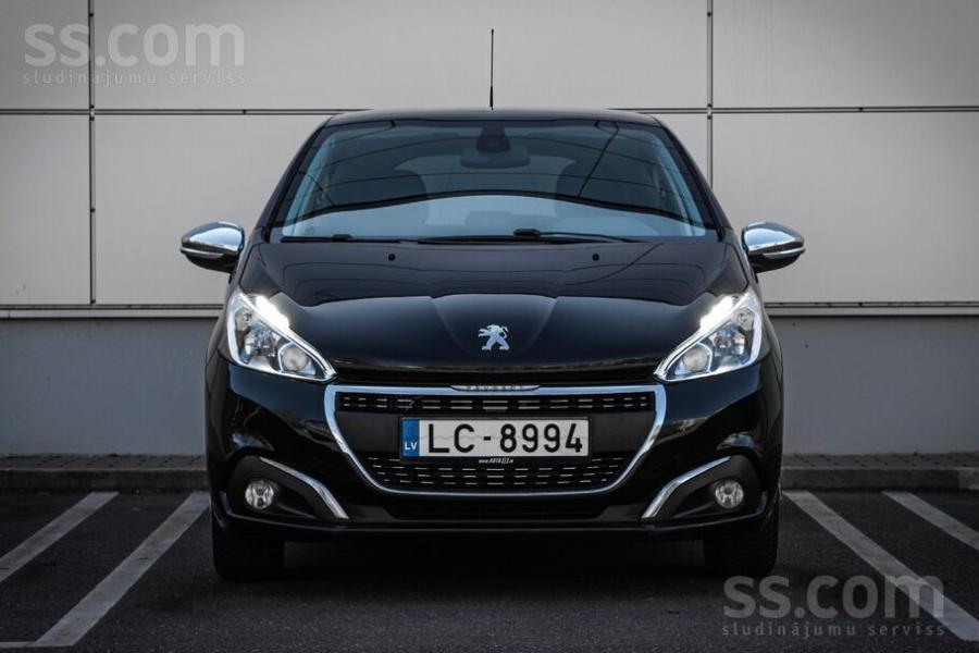 Melns Peugeot 208 2018 Rīga, ar dzinēja tilpumu 1.60 L un nobraukumu 86 tūkst. km par 7500 €, foto 3 vietnē AUTOMOTO.COM.LV