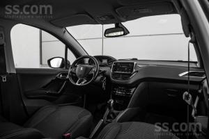 Melns Peugeot 208 2018 Rīga, ar dzinēja tilpumu 1.60 L un nobraukumu 86 tūkst. km par 7500 €, foto 14 vietnē AUTOMOTO.COM.LV