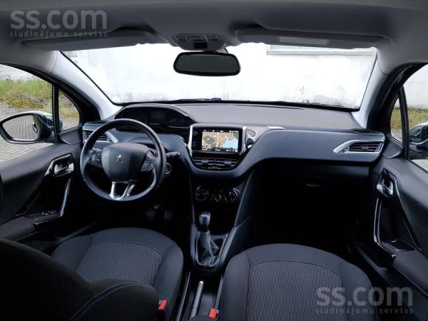 Black Peugeot 208 2019 in Riga, with an engine capacity of 1.20 L and mileage of 140 thousand km for 5100 €, photo 10 on AUTOMOTO.COM.LV