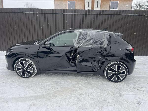 Melns Peugeot 208 2020 Kauņa, ar dzinēja tilpumu 0.00 L un nobraukumu 78 tūkst. km par 6999 €, foto 5 vietnē AUTOMOTO.COM.LV