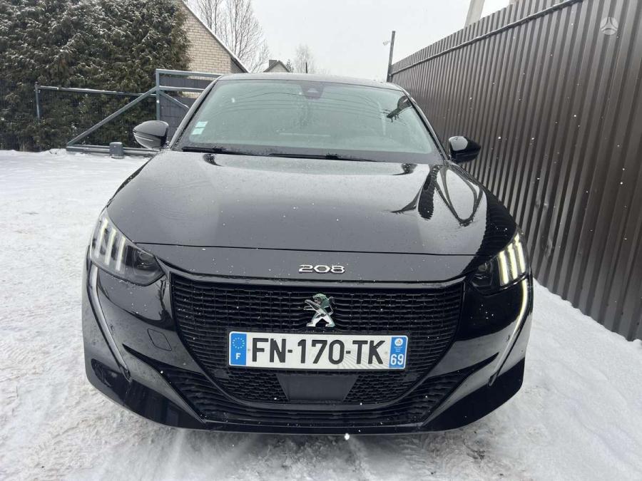 Black Peugeot 208 2020 in Kaunas, with an engine capacity of 0.00 L and mileage of 78 thousand km for 6500 €, photo 1 on AUTOMOTO.COM.LV