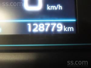 Black Peugeot 208 2020 in Riga, with an engine capacity of 1.40 L and mileage of 129 thousand km for 8945 €, photo 5 on AUTOMOTO.COM.LV