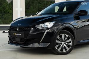 Black Peugeot 208 2020 in Vilnius, with an engine capacity of 0.00 L and mileage of 72 thousand km for 9999 €, photo 3 on AUTOMOTO.COM.LV