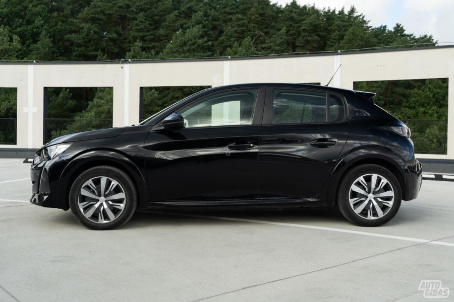 Black Peugeot 208 2020 in Vilnius, with an engine capacity of 0.00 L and mileage of 72 thousand km for 9999 €, photo 4 on AUTOMOTO.COM.LV