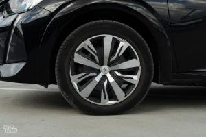 Black Peugeot 208 2020 in Vilnius, with an engine capacity of 0.00 L and mileage of 72 thousand km for 9999 €, photo 8 on AUTOMOTO.COM.LV