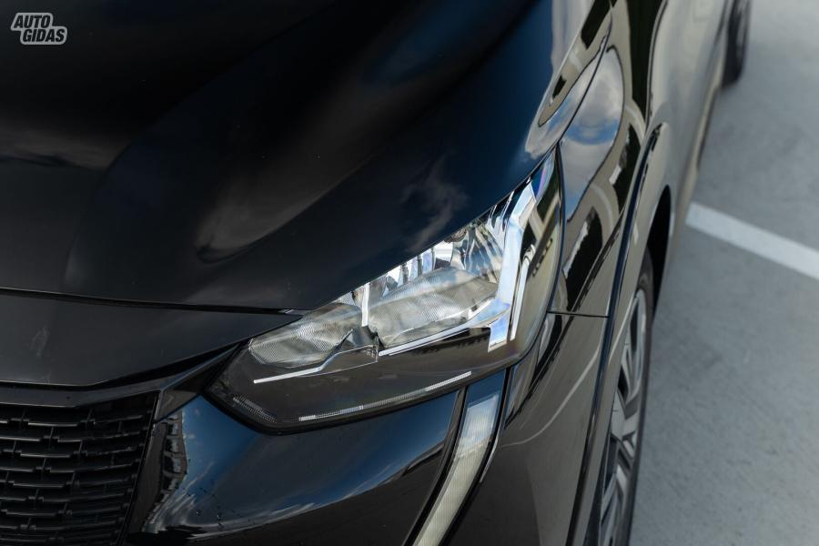 Black Peugeot 208 2020 in Vilnius, with an engine capacity of 0.00 L and mileage of 72 thousand km for 9999 €, photo 11 on AUTOMOTO.COM.LV