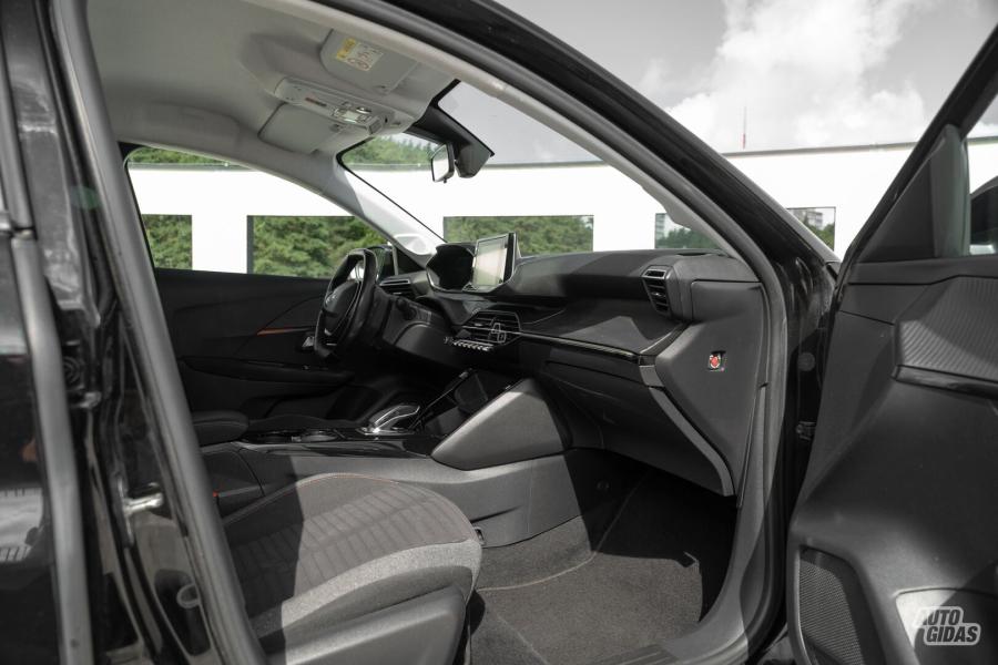 Black Peugeot 208 2020 in Vilnius, with an engine capacity of 0.00 L and mileage of 72 thousand km for 9999 €, photo 17 on AUTOMOTO.COM.LV