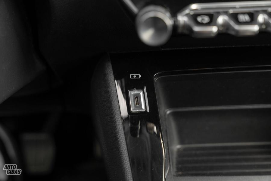 Black Peugeot 208 2020 in Vilnius, with an engine capacity of 0.00 L and mileage of 72 thousand km for 9999 €, photo 26 on AUTOMOTO.COM.LV