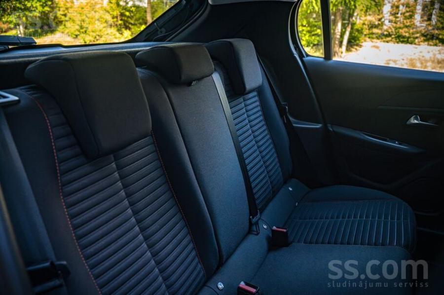 Melns Peugeot 208 2021 Rīga, ar dzinēja tilpumu 1.20 L un nobraukumu 38 tūkst. km par 11990 €, foto 14 vietnē AUTOMOTO.COM.LV