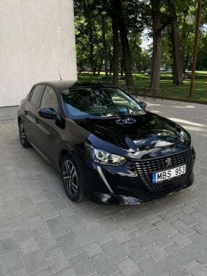 Black Peugeot 208 2021 in Vilnius, with an engine capacity of 1.20 L and mileage of 33 thousand km for 14300 €, photo  on AUTOMOTO.COM.LV