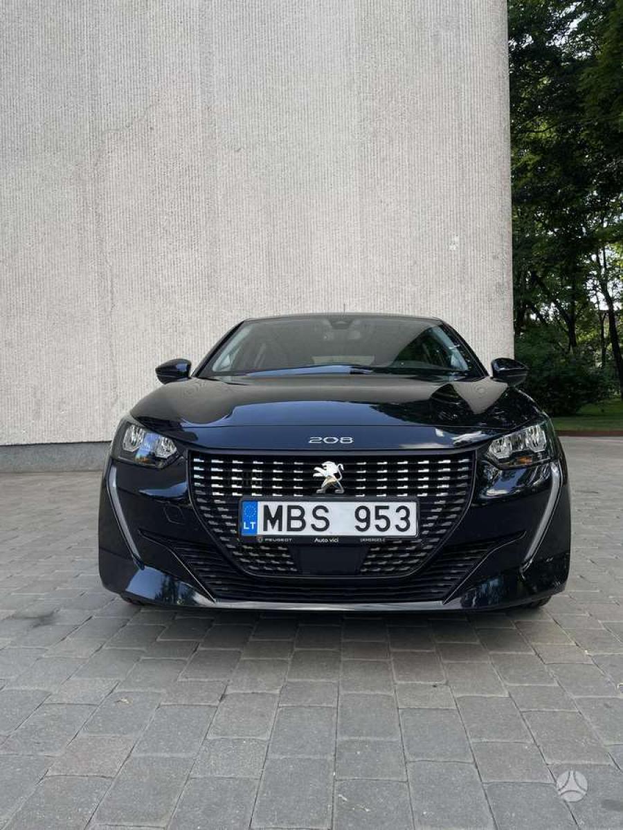 Black Peugeot 208 2021 in Vilnius, with an engine capacity of 1.20 L and mileage of 33 thousand km for 14300 €, photo 4 on AUTOMOTO.COM.LV