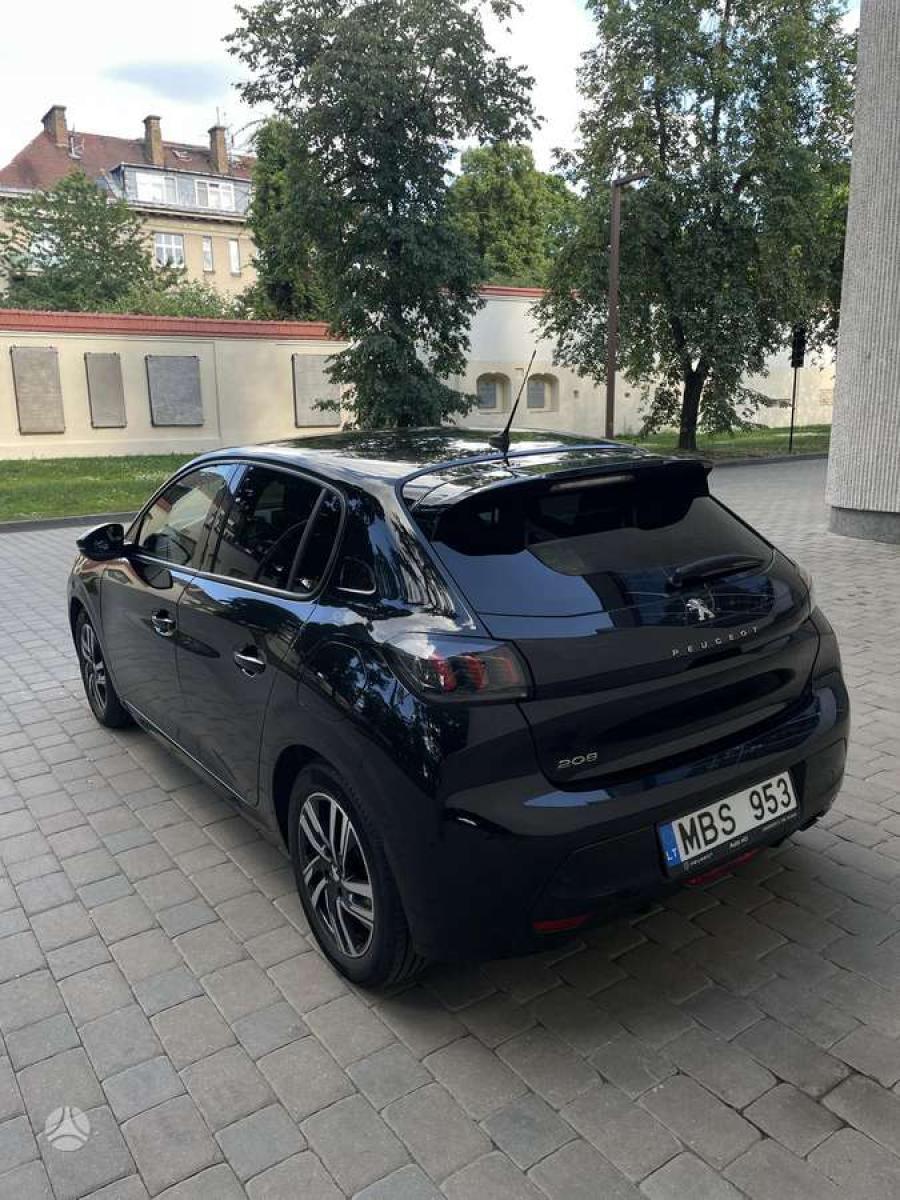 Black Peugeot 208 2021 in Vilnius, with an engine capacity of 1.20 L and mileage of 33 thousand km for 14300 €, photo 5 on AUTOMOTO.COM.LV