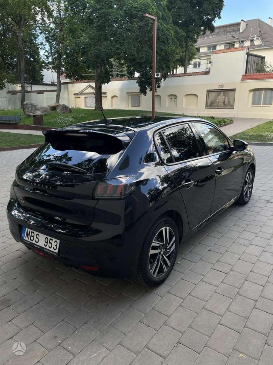 Black Peugeot 208 2021 in Vilnius, with an engine capacity of 1.20 L and mileage of 33 thousand km for 14300 €, photo 6 on AUTOMOTO.COM.LV