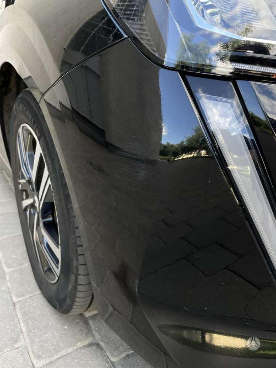 Black Peugeot 208 2021 in Vilnius, with an engine capacity of 1.20 L and mileage of 33 thousand km for 14300 €, photo 17 on AUTOMOTO.COM.LV