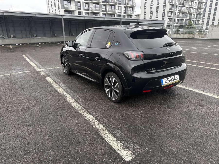 Melns Peugeot 208 2021 Viļņa, ar dzinēja tilpumu 0.00 L un nobraukumu 39 tūkst. km par 11800 €, foto 6 vietnē AUTOMOTO.COM.LV