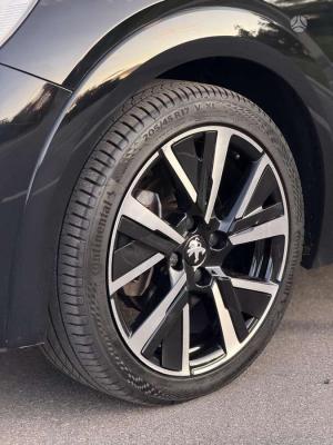 Melns Peugeot 208 2021 Kauņa, ar dzinēja tilpumu 1.50 L un nobraukumu 173 tūkst. km par 9400 €, foto 6 vietnē AUTOMOTO.COM.LV