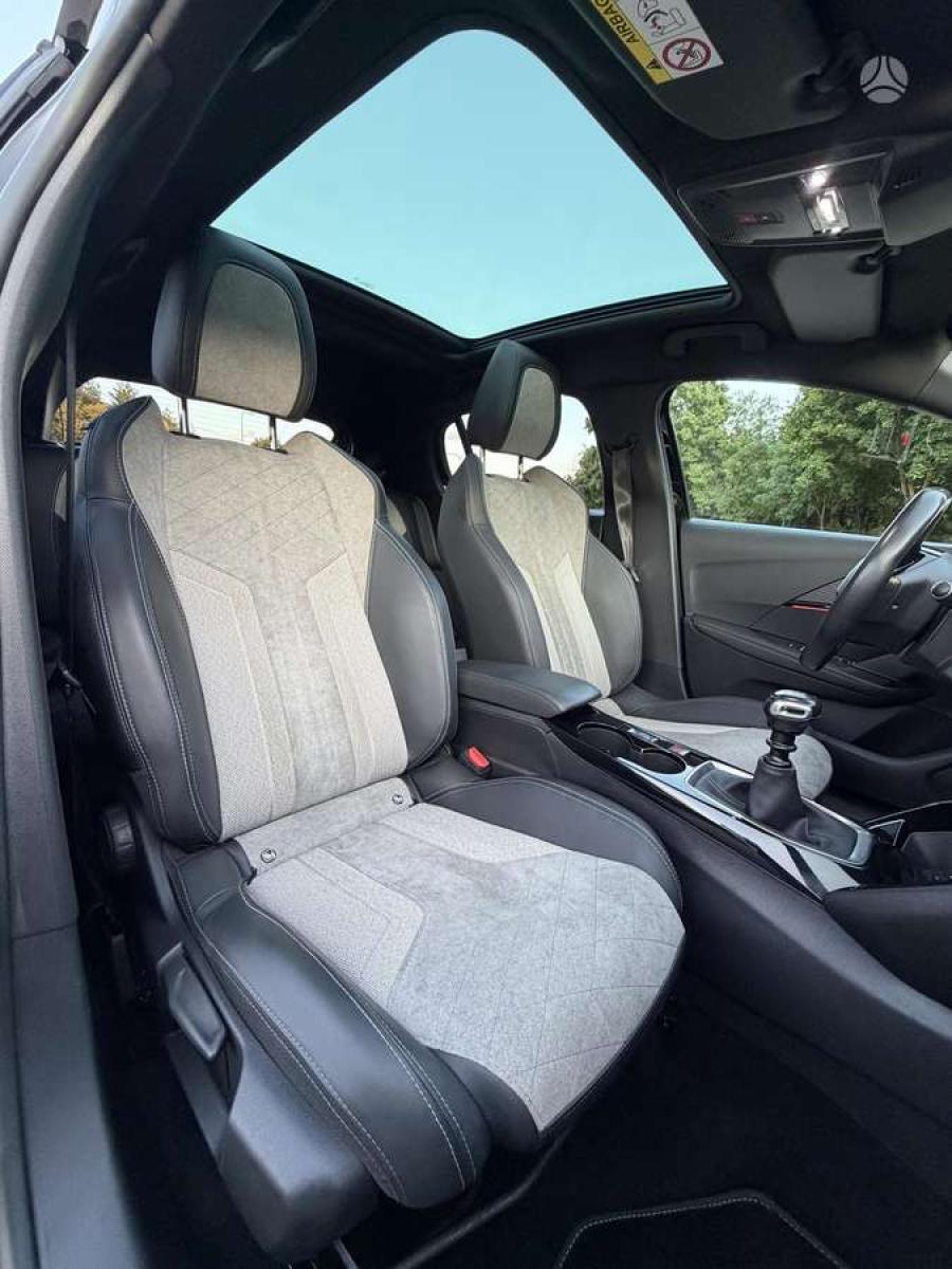 Melns Peugeot 208 2021 Kauņa, ar dzinēja tilpumu 1.50 L un nobraukumu 173 tūkst. km par 9400 €, foto 12 vietnē AUTOMOTO.COM.LV