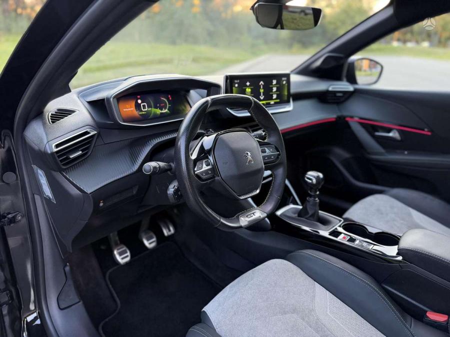 Melns Peugeot 208 2021 Kauņa, ar dzinēja tilpumu 1.50 L un nobraukumu 173 tūkst. km par 9400 €, foto 17 vietnē AUTOMOTO.COM.LV