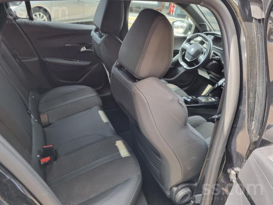 Black Peugeot 208 2023 in Riga, with an engine capacity of 1.20 L and mileage of 54 thousand km for 14500 €, photo 7 on AUTOMOTO.COM.LV
