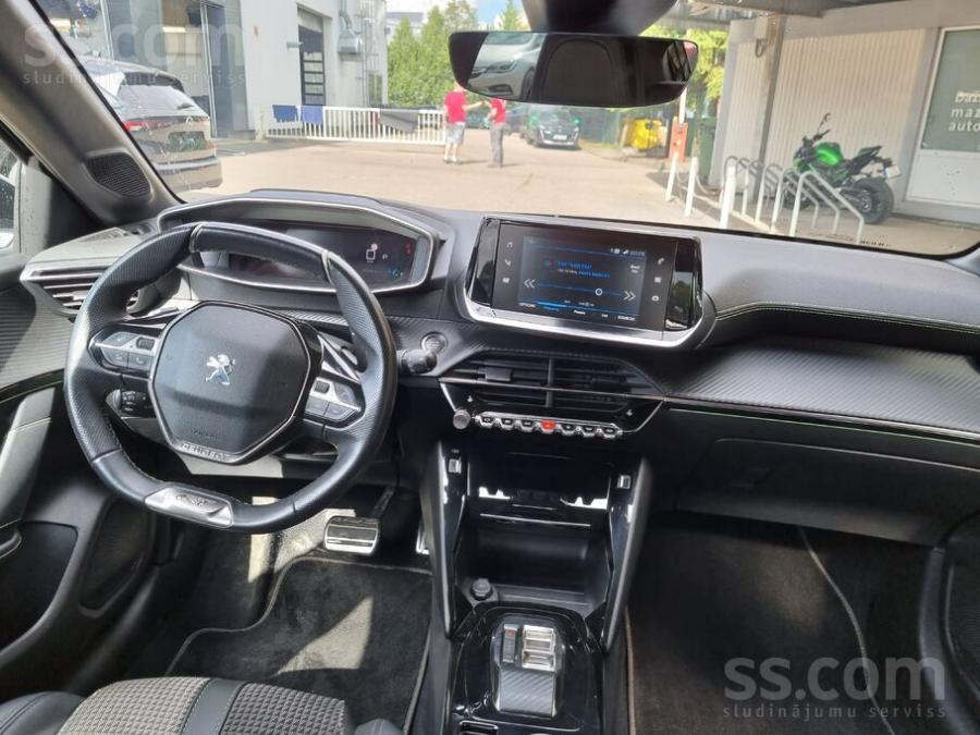 Black Peugeot 208 2023 in Riga, with an engine capacity of 1.20 L and mileage of 54 thousand km for 14500 €, photo 8 on AUTOMOTO.COM.LV
