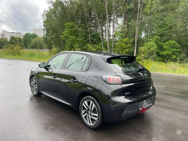 Black Peugeot 208 2023 in Kaunas, with an engine capacity of 1.20 L and mileage of 151 thousand km for 9999 €, photo 3 on AUTOMOTO.COM.LV