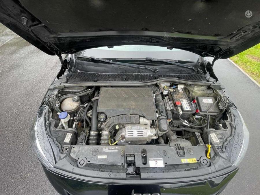 Black Peugeot 208 2023 in Kaunas, with an engine capacity of 1.20 L and mileage of 151 thousand km for 9999 €, photo 16 on AUTOMOTO.COM.LV