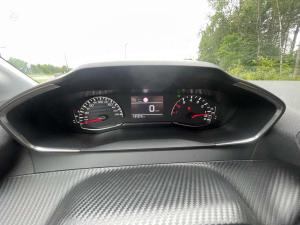 Black Peugeot 208 2023 in Kaunas, with an engine capacity of 1.20 L and mileage of 151 thousand km for 9999 €, photo 17 on AUTOMOTO.COM.LV