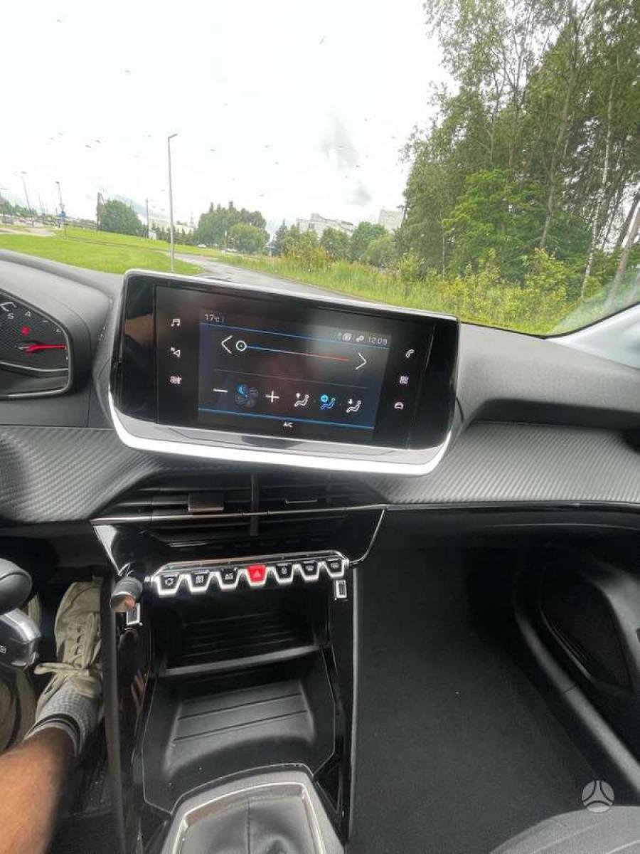 Black Peugeot 208 2023 in Kaunas, with an engine capacity of 1.20 L and mileage of 151 thousand km for 9999 €, photo 18 on AUTOMOTO.COM.LV