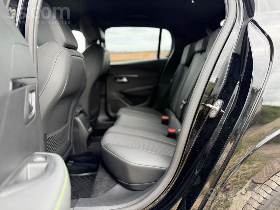 Melns Peugeot 208 2023 Rīga, ar dzinēja tilpumu 1.60 L un nobraukumu 49 tūkst. km par 18995 €, foto 8 vietnē AUTOMOTO.COM.LV
