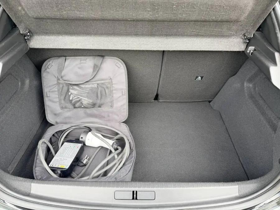 Melns Peugeot 208 2023 Rīga, ar dzinēja tilpumu 0.00 L un nobraukumu 49 tūkst. km par 18995 €, foto 6 vietnē AUTOMOTO.COM.LV