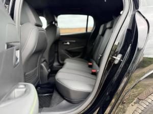 Melns Peugeot 208 2023 Rīga, ar dzinēja tilpumu 0.00 L un nobraukumu 49 tūkst. km par 18995 €, foto 8 vietnē AUTOMOTO.COM.LV