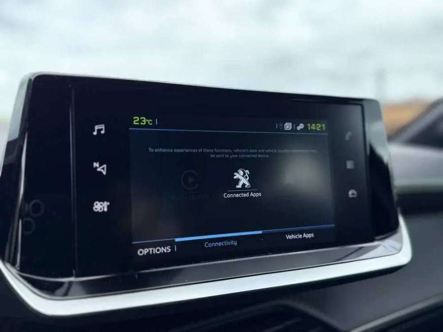 Melns Peugeot 208 2023 Rīga, ar dzinēja tilpumu 0.00 L un nobraukumu 49 tūkst. km par 18995 €, foto 15 vietnē AUTOMOTO.COM.LV