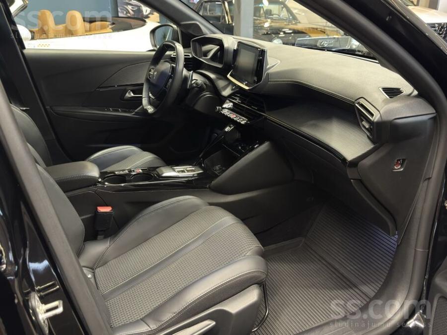 Melns Peugeot 208 2023 Rīga, ar dzinēja tilpumu 1.20 L un nobraukumu 37 tūkst. km par 14990 €, foto 11 vietnē AUTOMOTO.COM.LV