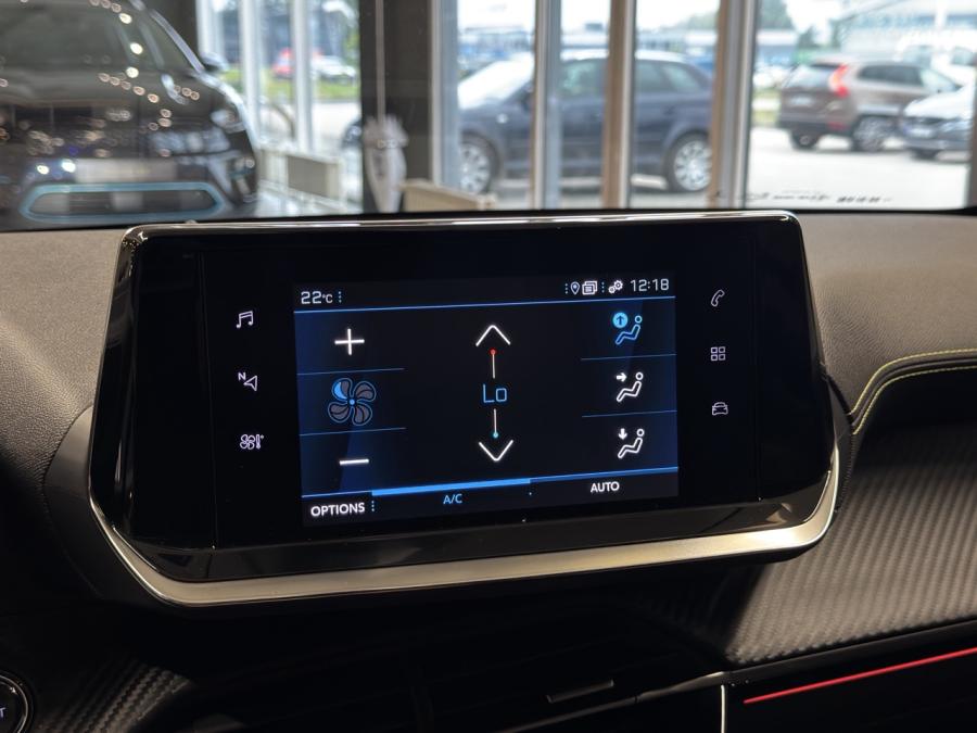 Black Peugeot 208 2023 in Riga, with an engine capacity of 1.20 L and mileage of 37 thousand km for 14990 €, photo 36 on AUTOMOTO.COM.LV