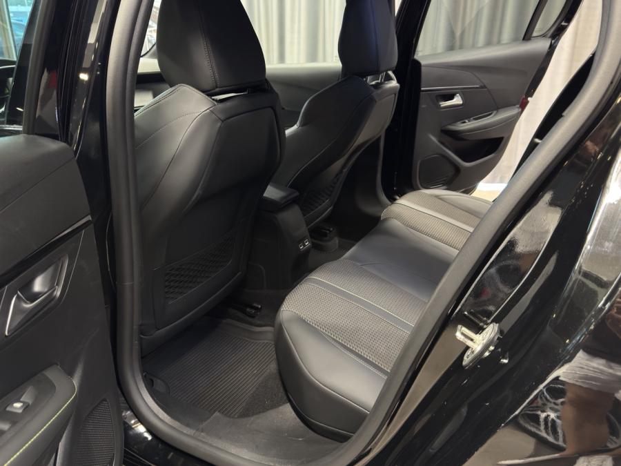 Black Peugeot 208 2023 in Riga, with an engine capacity of 1.20 L and mileage of 37 thousand km for 14990 €, photo 47 on AUTOMOTO.COM.LV