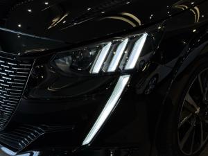 Black Peugeot 208 2023 in Riga, with an engine capacity of 1.20 L and mileage of 37 thousand km for 14990 €, photo 55 on AUTOMOTO.COM.LV