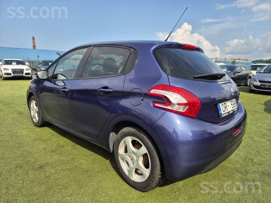 Zils Peugeot 208 2012 Liepāja, ar dzinēja tilpumu 1.40 L un nobraukumu 198 tūkst. km par 3800 €, foto 8 vietnē AUTOMOTO.COM.LV