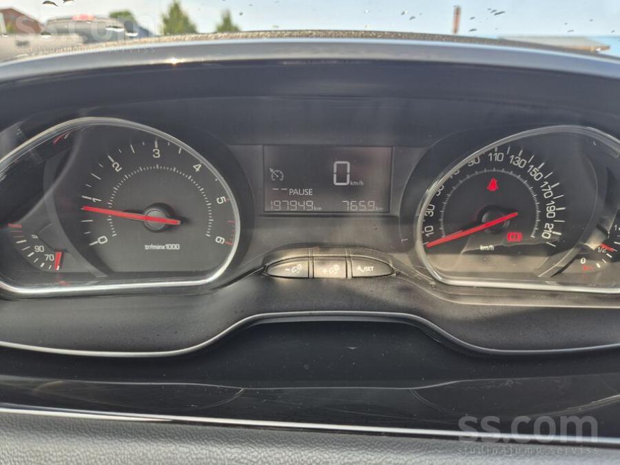 Zils Peugeot 208 2012 Liepāja, ar dzinēja tilpumu 1.40 L un nobraukumu 198 tūkst. km par 3800 €, foto 12 vietnē AUTOMOTO.COM.LV