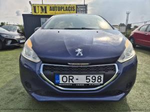 Blue Peugeot 208 2012 in Liepaja, with an engine capacity of 1.40 L and mileage of 198 thousand km for 3800 €, photo 3 on AUTOMOTO.COM.LV