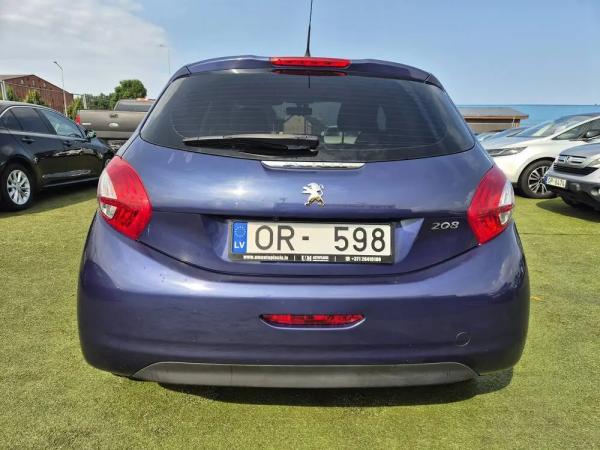 Blue Peugeot 208 2012 in Liepaja, with an engine capacity of 1.40 L and mileage of 198 thousand km for 3800 €, photo 7 on AUTOMOTO.COM.LV