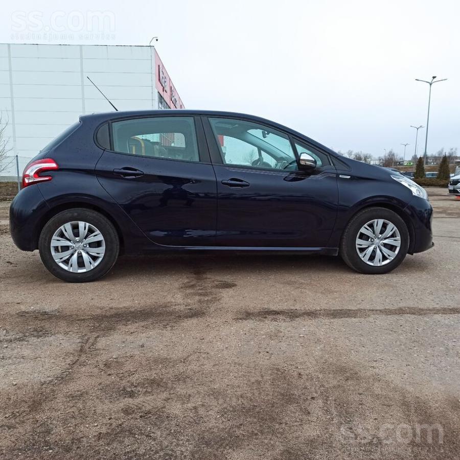 Zils Peugeot 208 2013 Daugavpils, ar dzinēja tilpumu 1.20 L un nobraukumu 0 tūkst. km par 5150 €, foto 9 vietnē AUTOMOTO.COM.LV