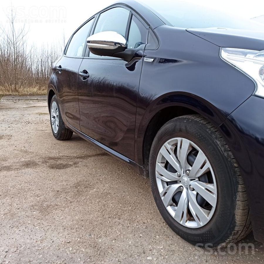 Zils Peugeot 208 2013 Daugavpils, ar dzinēja tilpumu 1.20 L un nobraukumu 0 tūkst. km par 5150 €, foto 10 vietnē AUTOMOTO.COM.LV