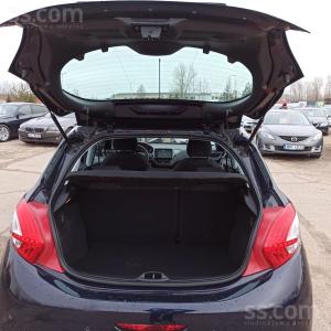 Zils Peugeot 208 2013 Daugavpils, ar dzinēja tilpumu 1.20 L un nobraukumu 0 tūkst. km par 5150 €, foto 14 vietnē AUTOMOTO.COM.LV