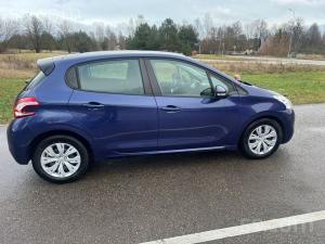 Blue Peugeot 208 2014 in Daugavpils, with an engine capacity of 1.40 L and mileage of 246 thousand km for 4450 €, photo 6 on AUTOMOTO.COM.LV